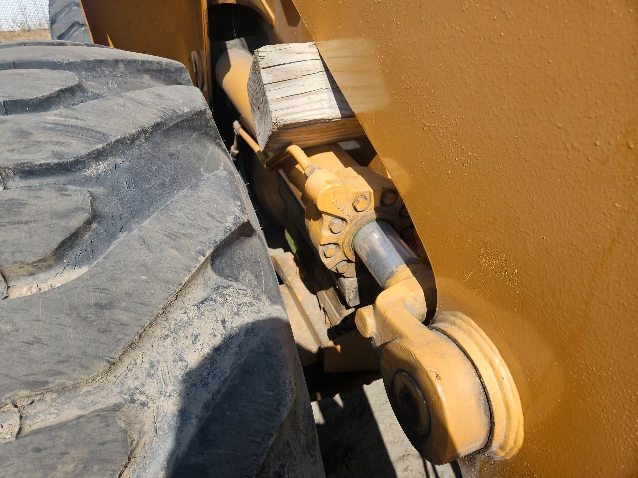 84311425 | Case 721C Hydraulic Cylinder for Sale