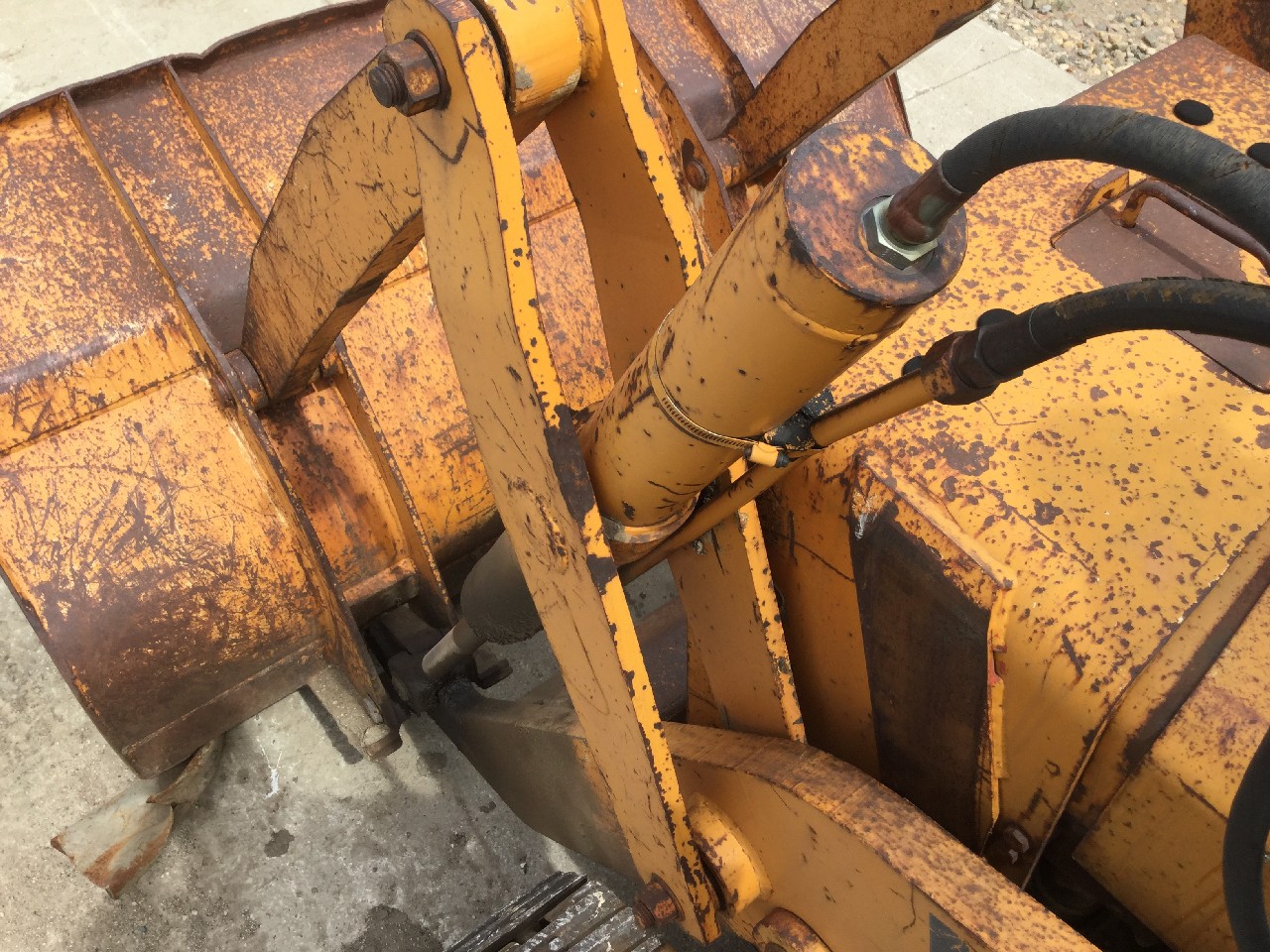 G33785 | Case 850 Hydraulic Cylinder for Sale