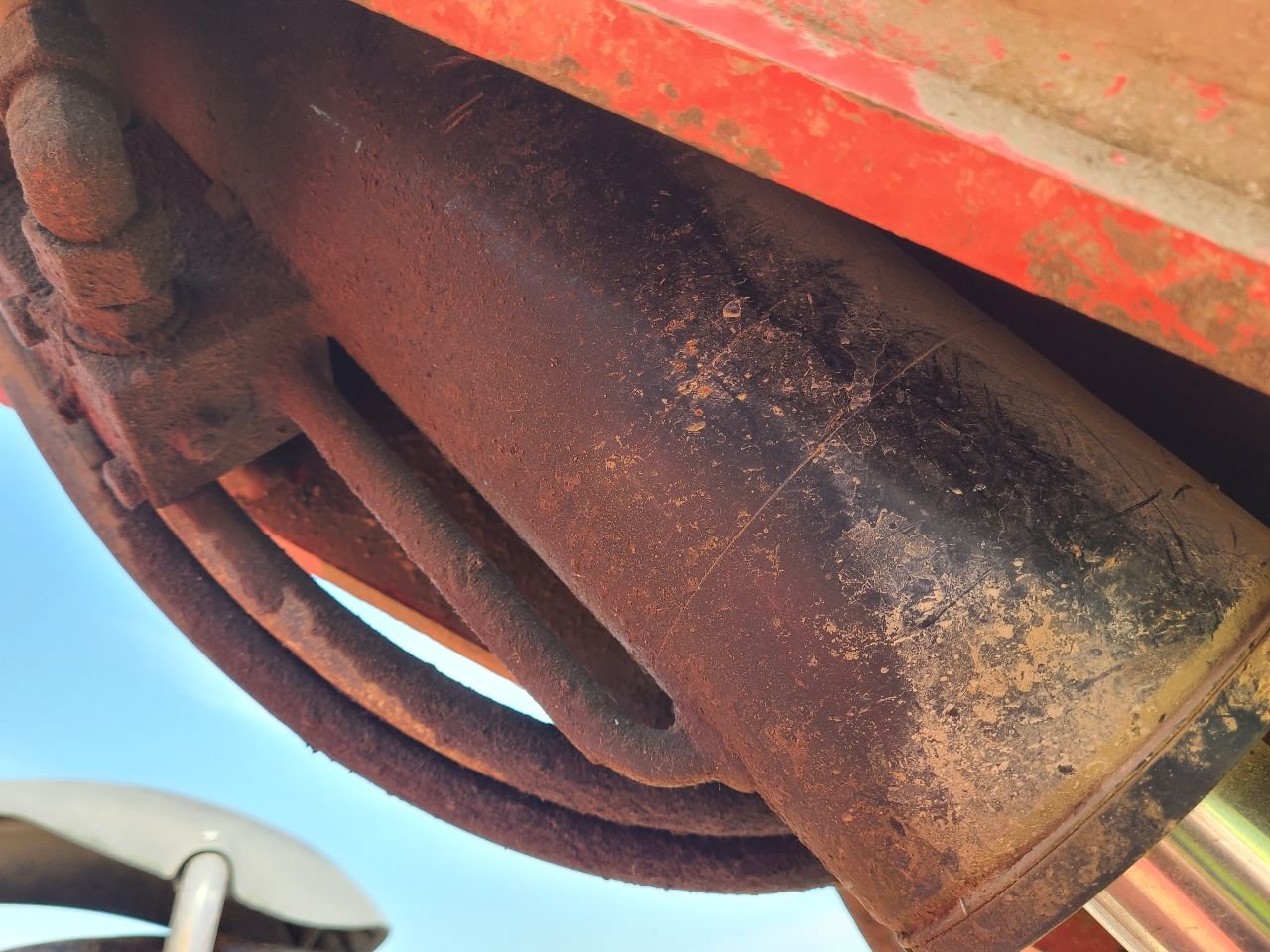 299905 | Manitou MLT 633TLS Hydraulic Cylinder for Sale