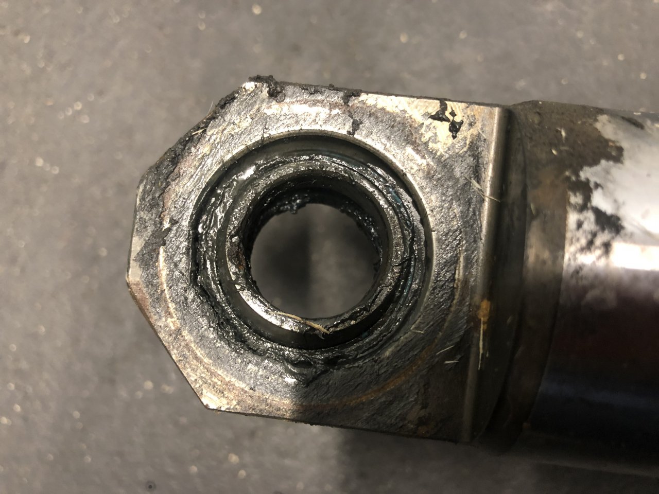 91E43-15900 | CAT P5000-LP Hydraulic Cylinder for Sale