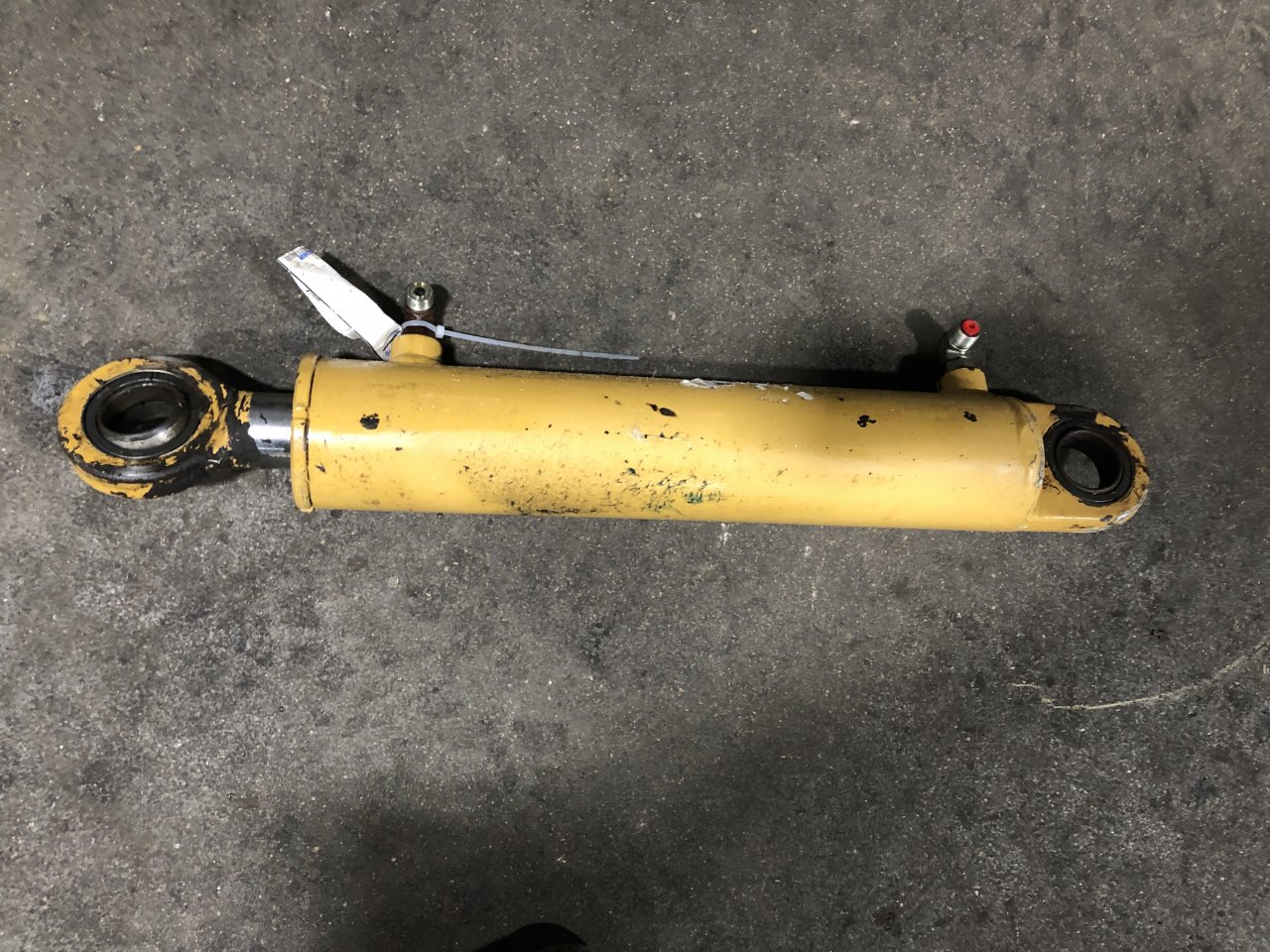 8L-5488 | CAT TH83 Hydraulic Cylinder for Sale