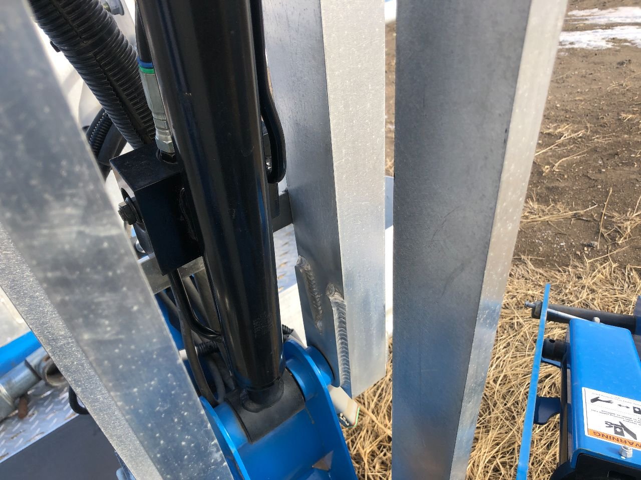 T108053 | Genie TZ-50 Hydraulic Cylinder for Sale