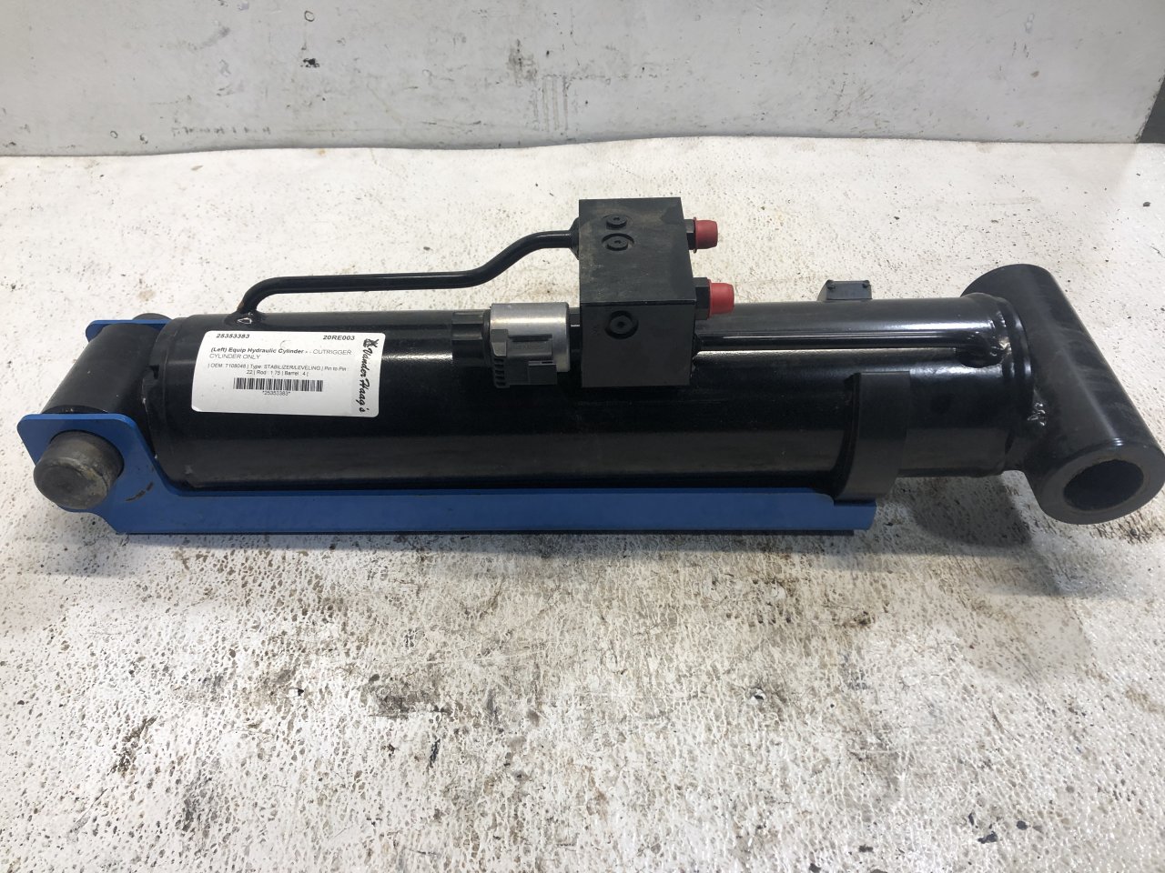 T108048 | Genie TZ-50 Hydraulic Cylinder for Sale