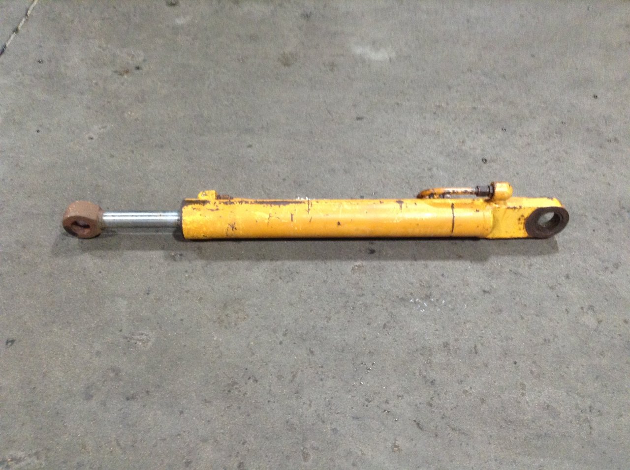 G32772 | Case W18 Hydraulic Cylinder for Sale