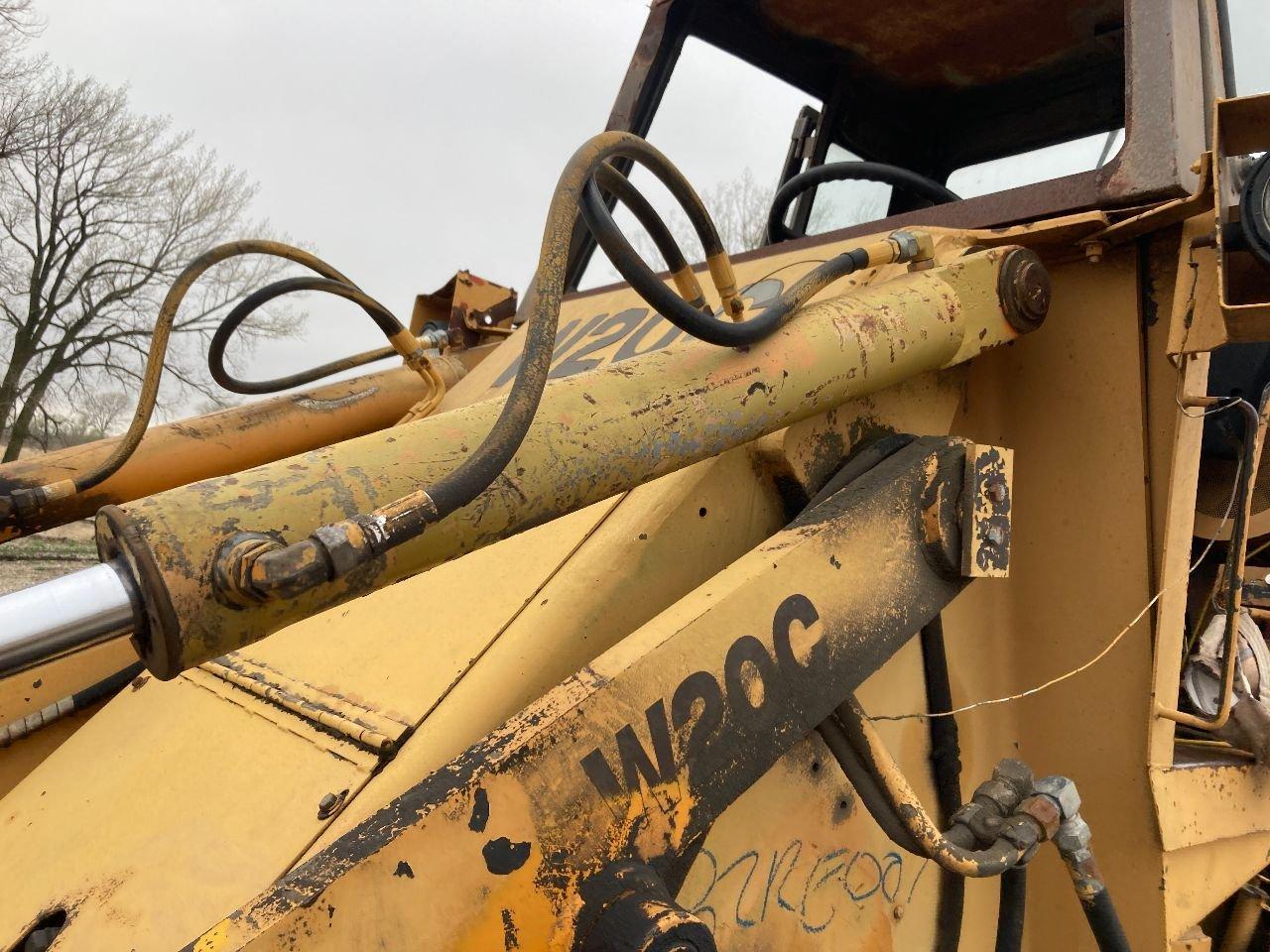 G109285 | Case W20B Hydraulic Cylinder for Sale