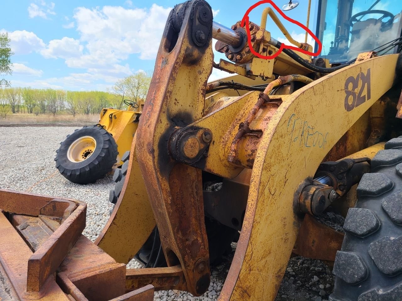 Case 821 Hydraulic Line for Sale