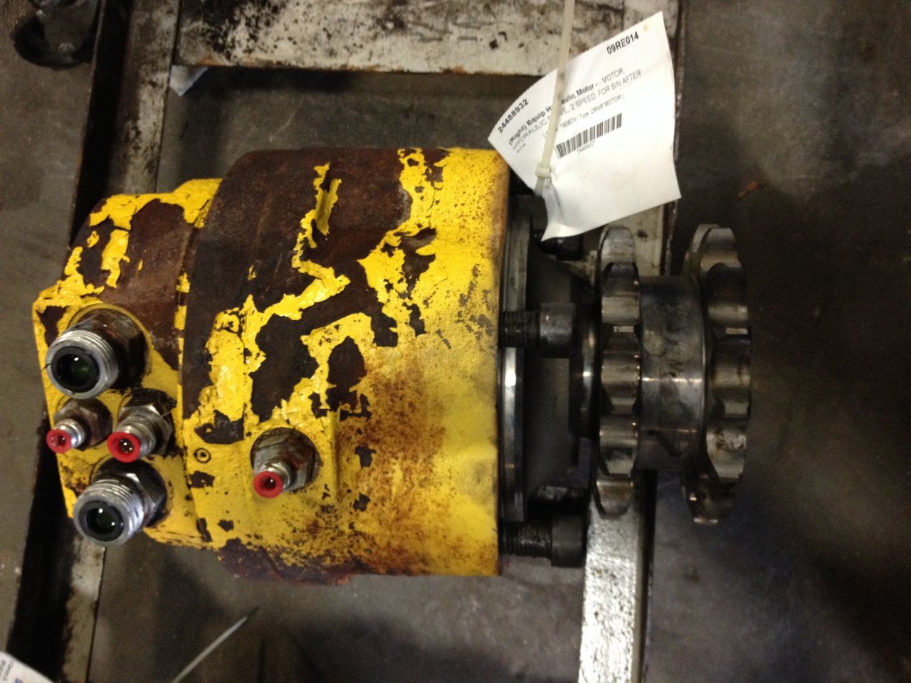 193674 | Gehl 6640 Hydraulic Motor for Sale