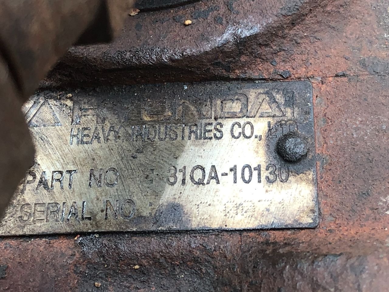 31QA-10130 | Hyundai R380 LC-9 Hydraulic Motor for Sale