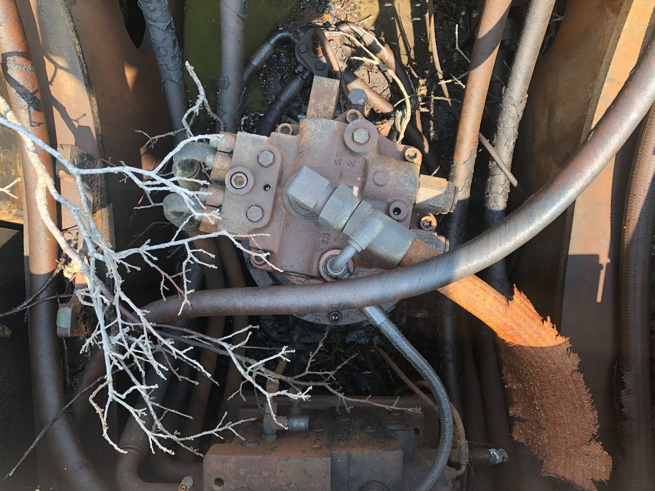 Hyundai R380 LC-9 Hydraulic Motor for Sale