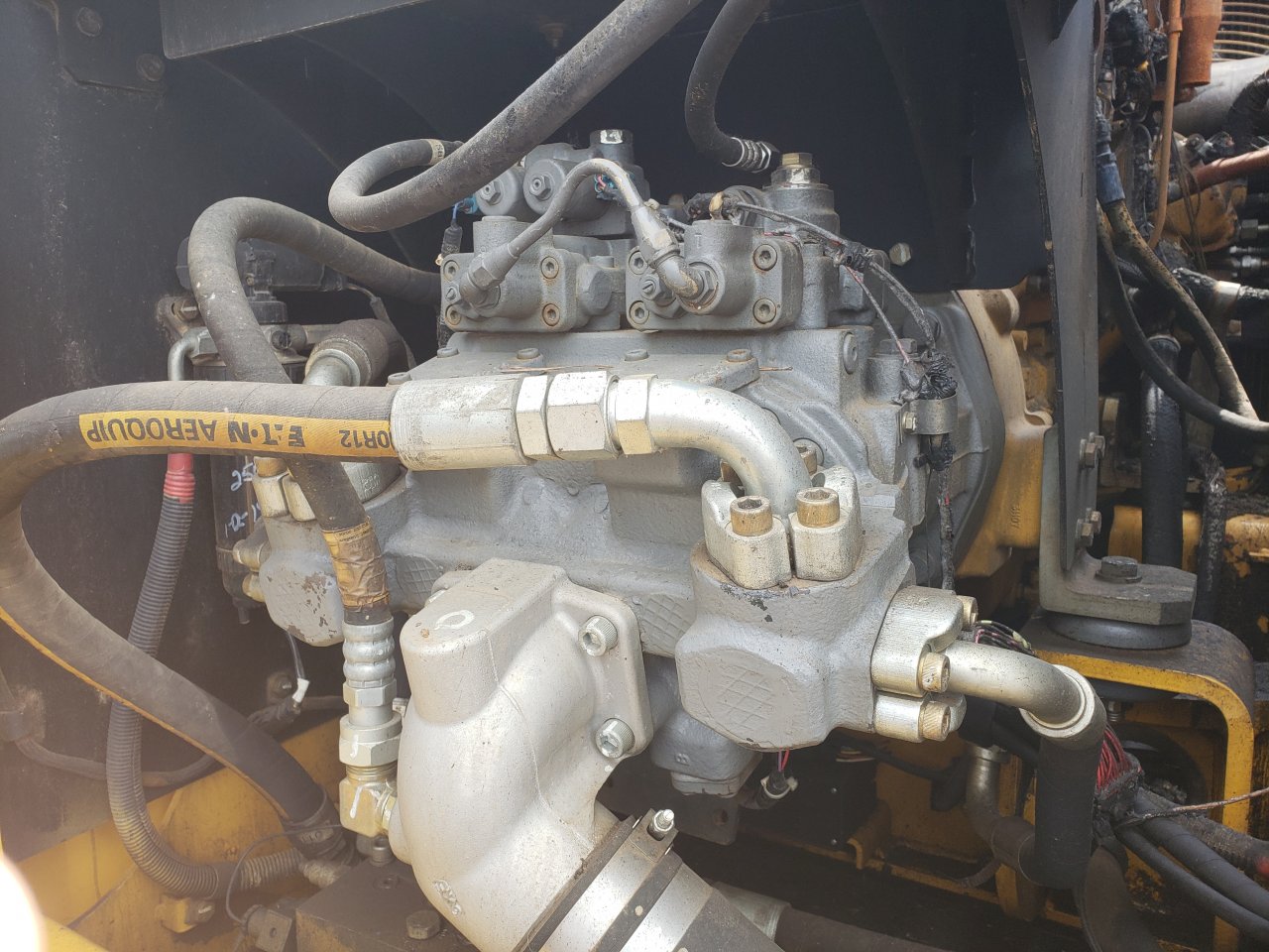 FYB60001735 | John Deere 210G LC Hydraulic Pump for Sale