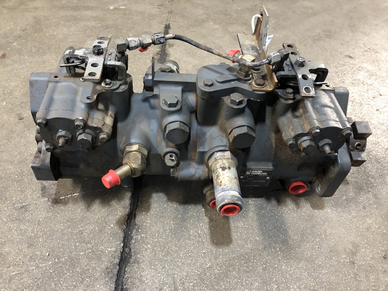87043501 | Case 4445CT Hydraulic Pump for Sale
