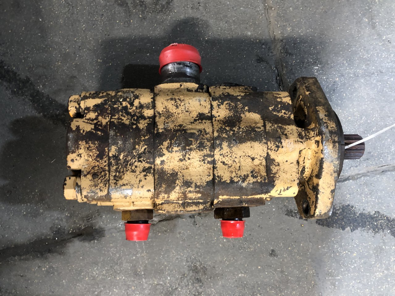 L55247 | Case 680E Hydraulic Pump for Sale