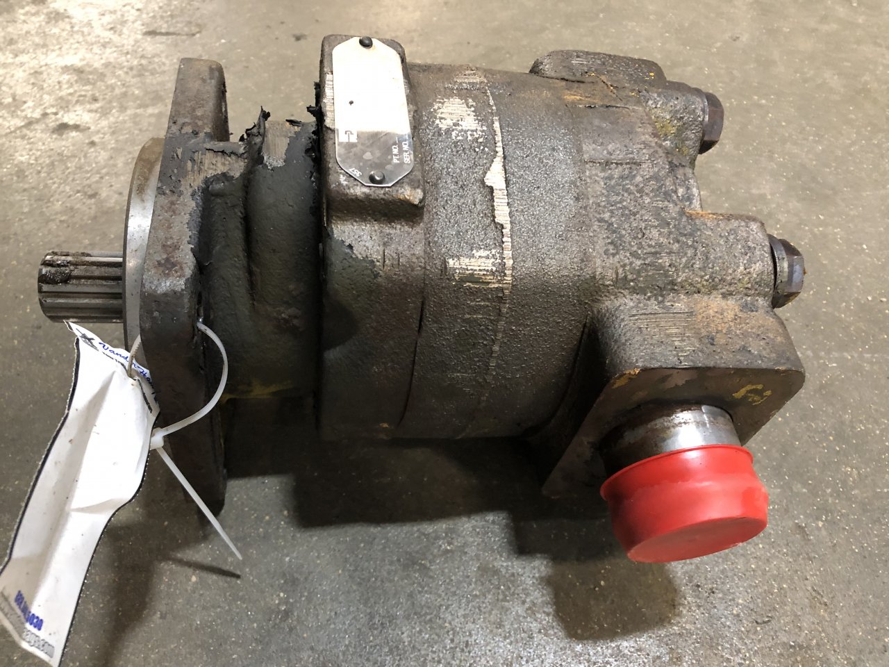 AT197224 | John Deere 750C Hydraulic Pump for Sale
