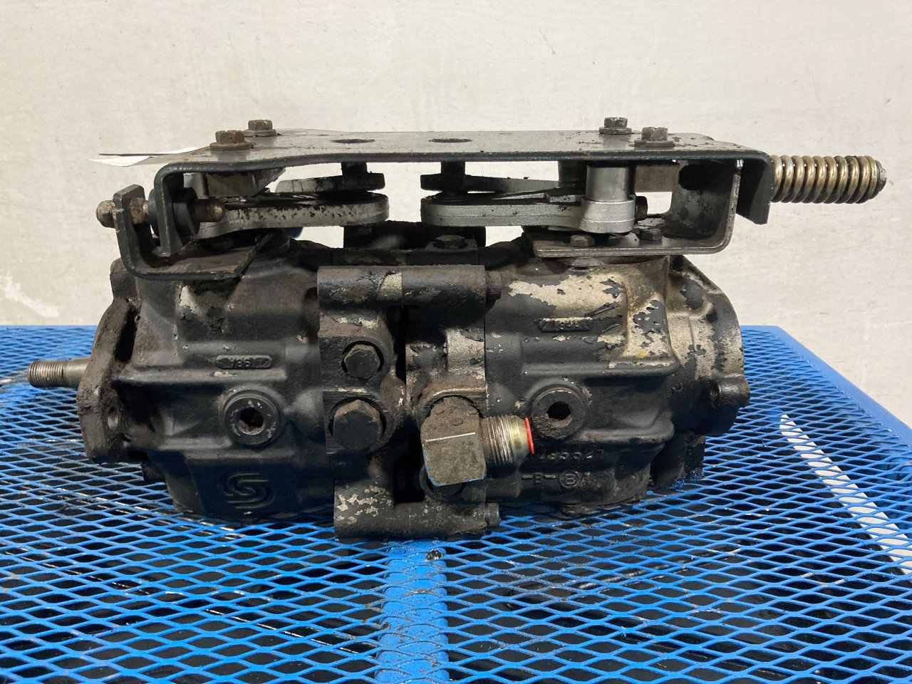 7001070 | Bobcat 763 Equip Hydrostatic Pump for Sale