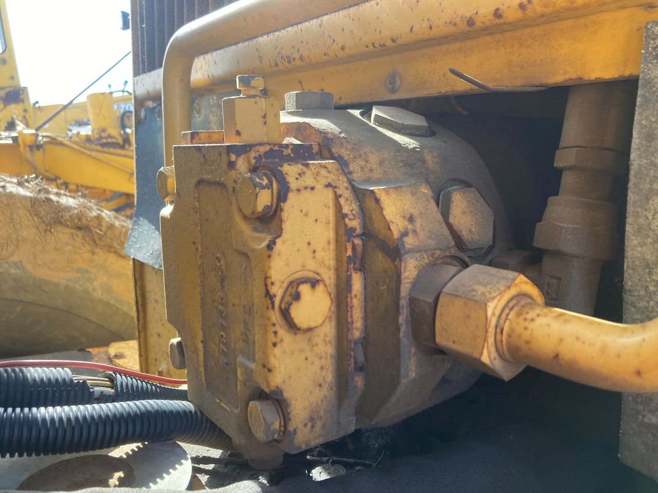 AR102245 | John Deere 770BH Hydraulic Pump for Sale