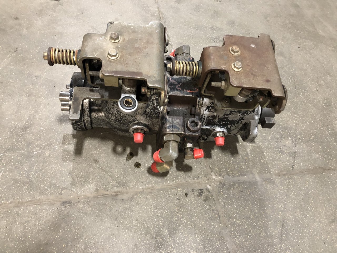 KV25873 | John Deere CT322 Equip Hydrostatic Pump for Sale