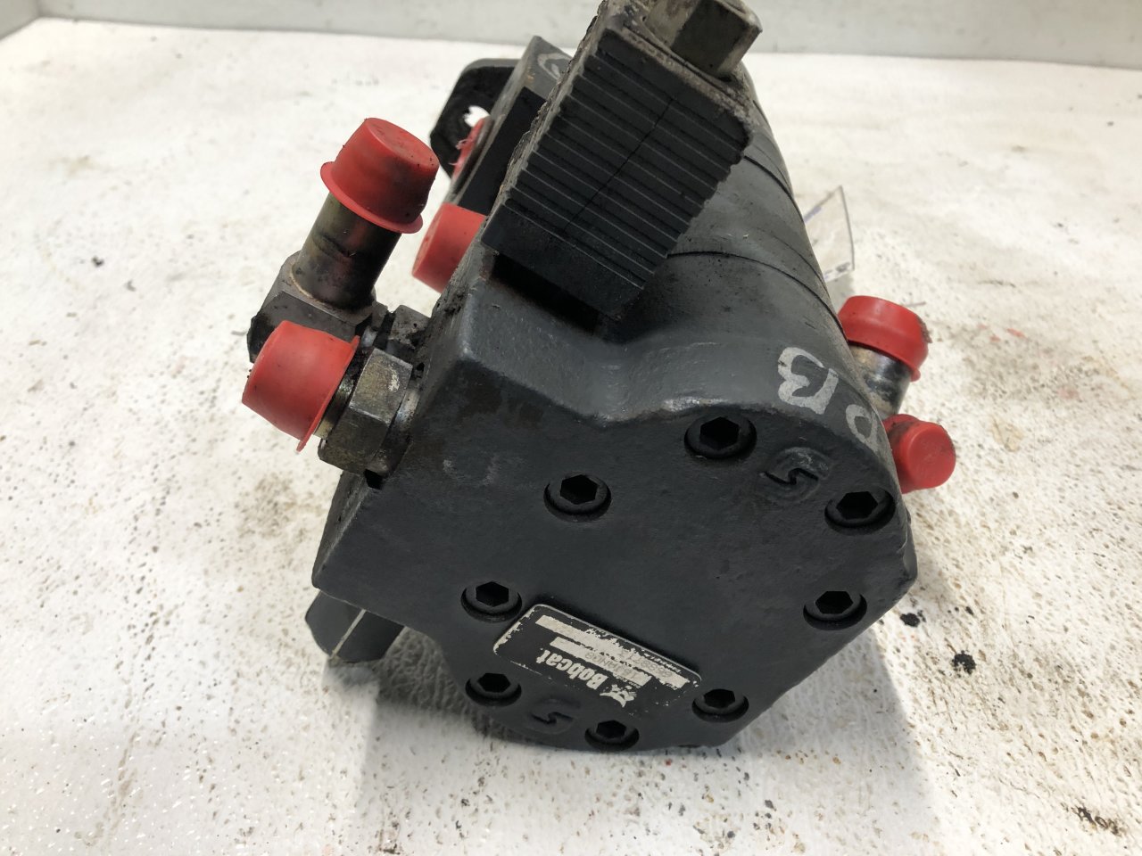 6688713 | Bobcat S330 Hydraulic Pump for Sale