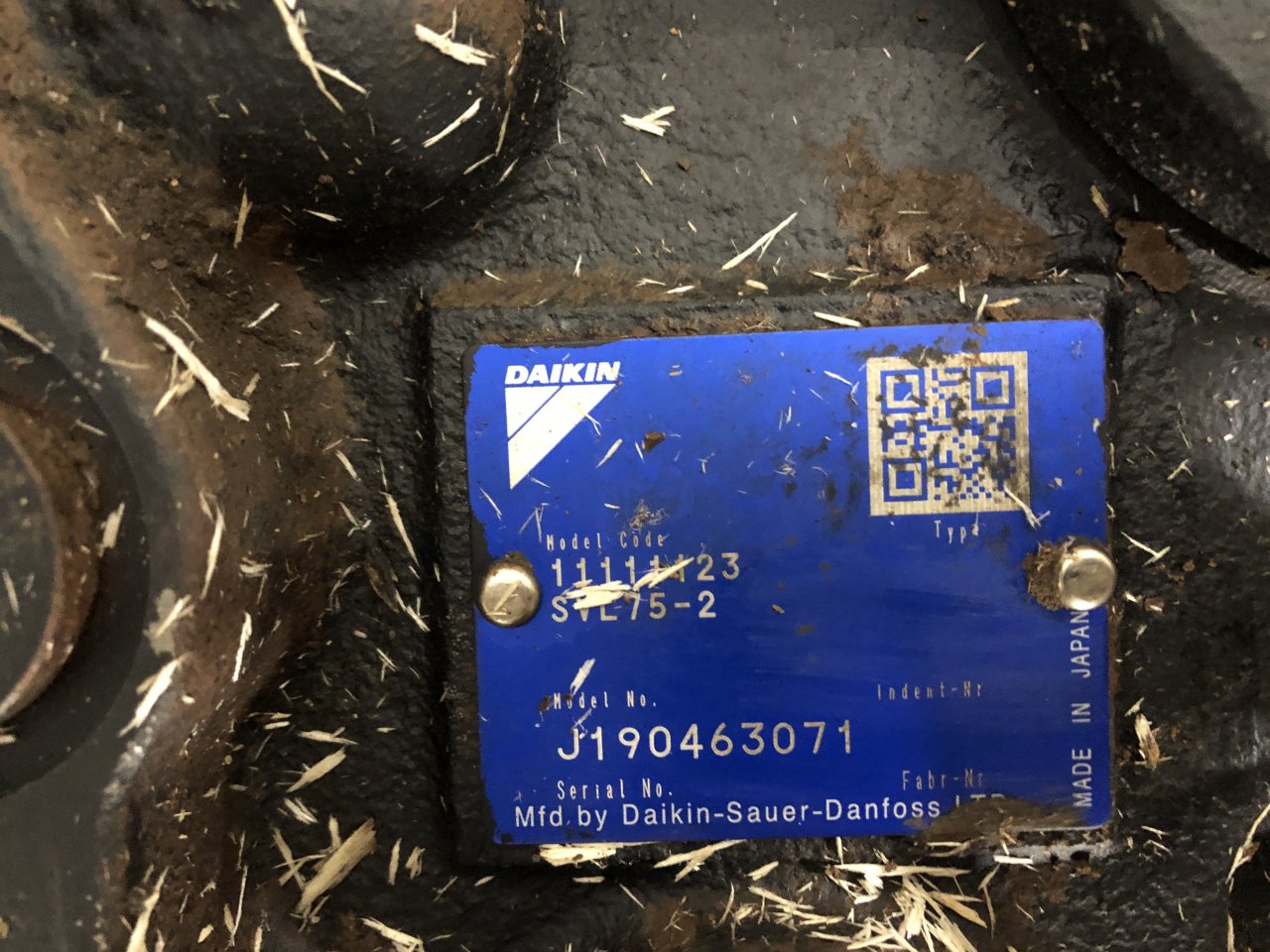 V0521-61110 | Kubota SVL75-2 Hydraulic Pump for Sale