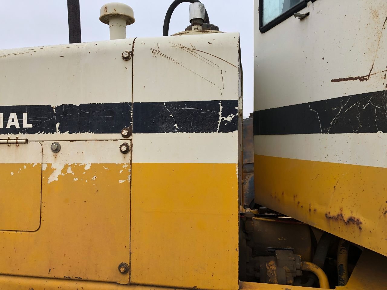 International 515 Hydraulic Reservoir for Sale