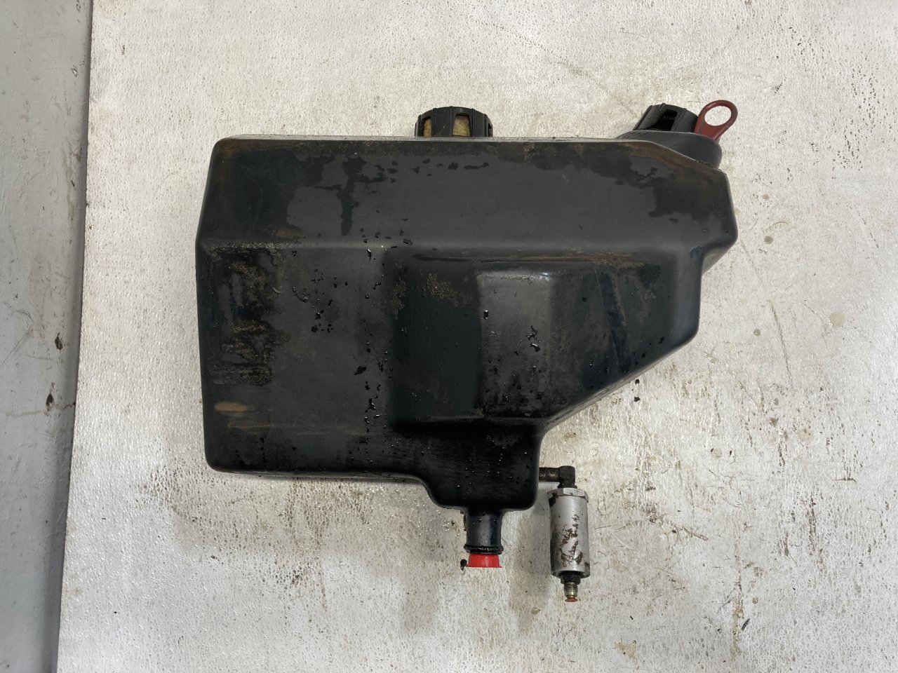 6706451 | Bobcat 763 Hydraulic Reservoir for Sale