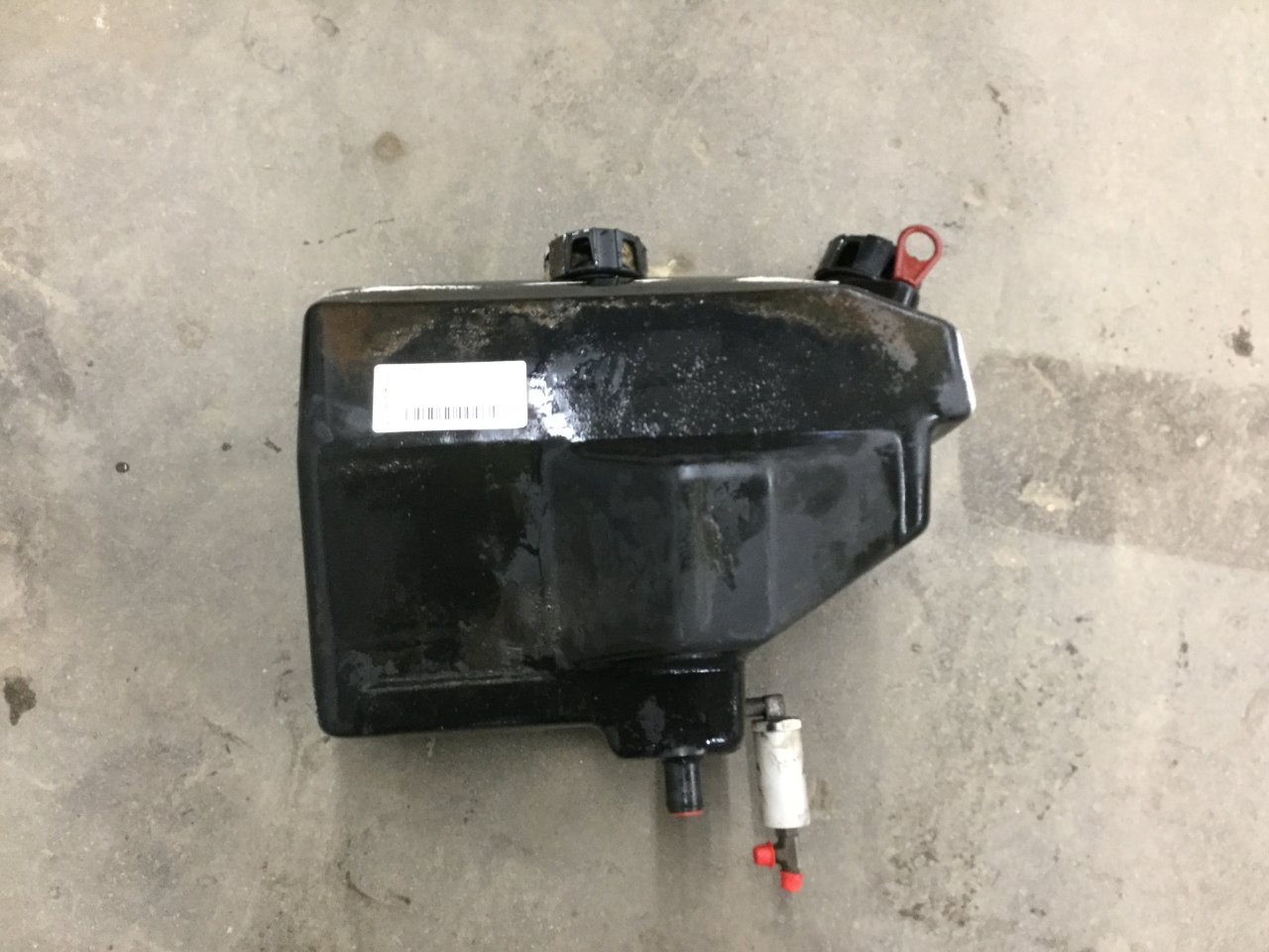 6704552 | Bobcat 7753 Hydraulic Reservoir for Sale