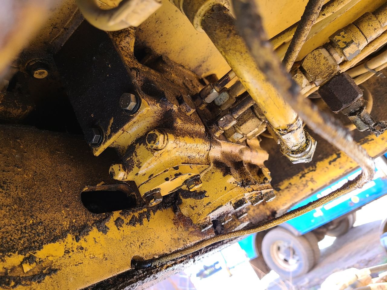 3G-3818 | CAT 215 Hydraulic Valve for Sale