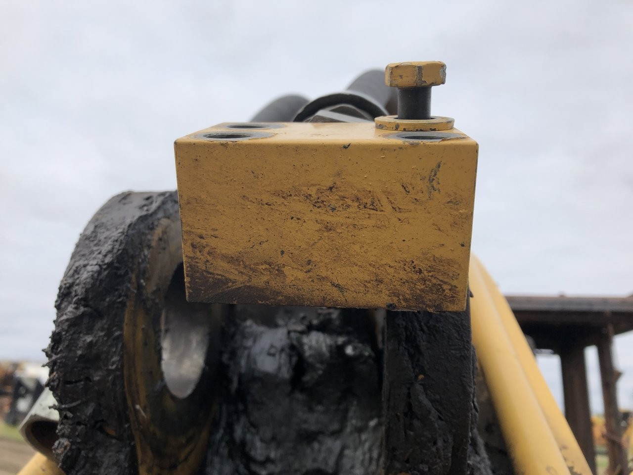 CAT 315C Hydraulic Valve for Sale