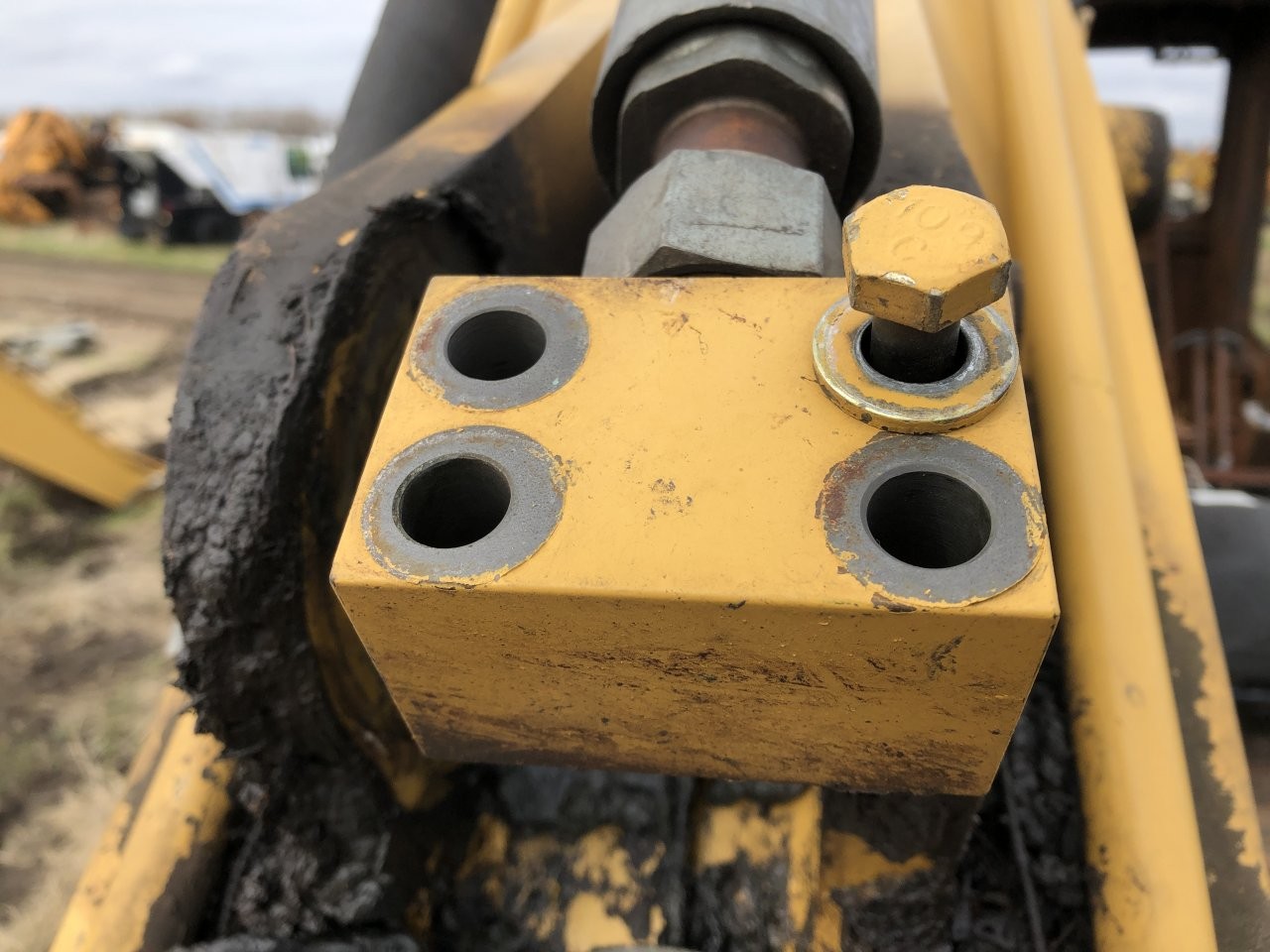 CAT 315C Hydraulic Valve for Sale