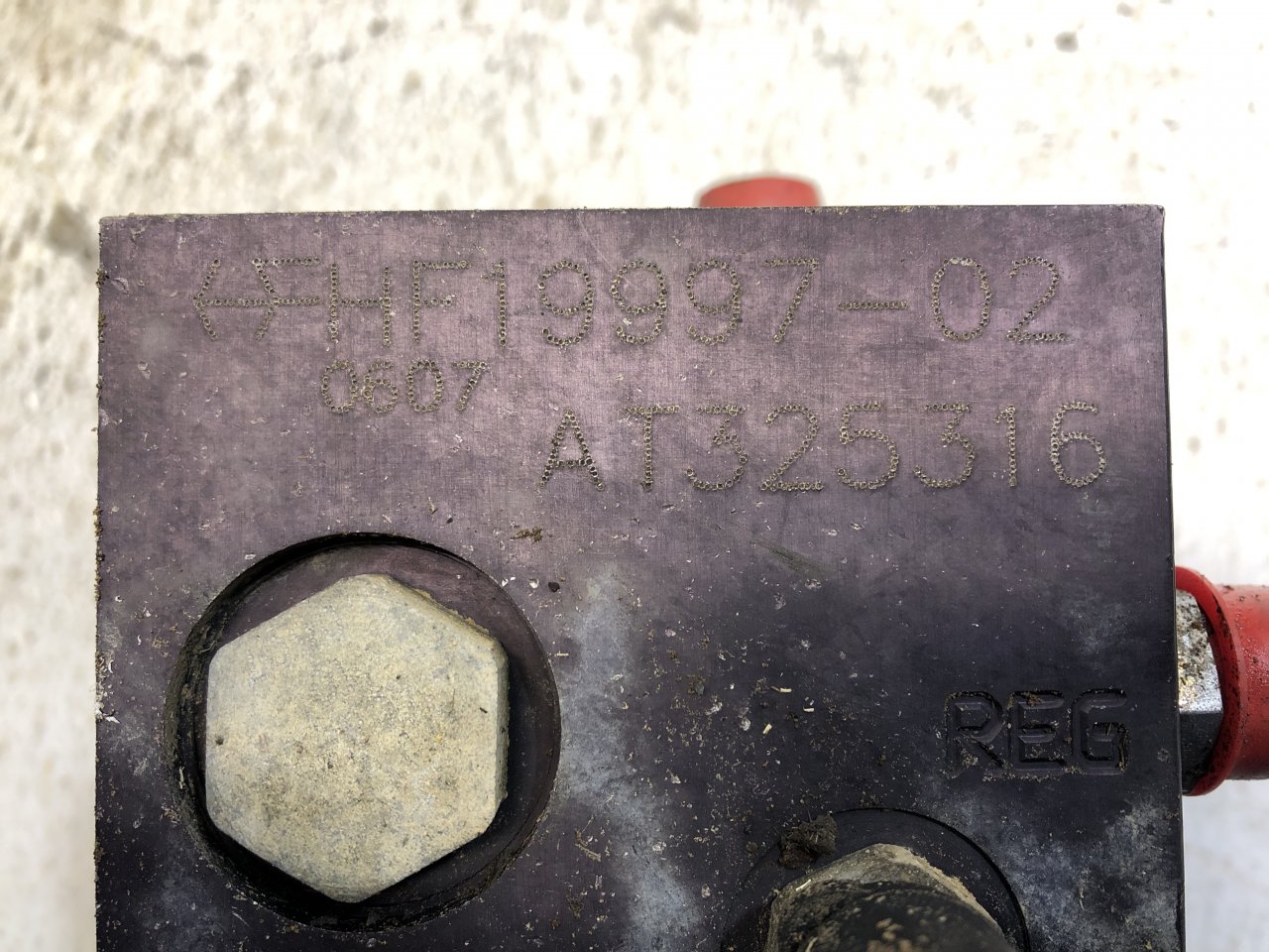 AT325316 | John Deere 444J Hydraulic Valve for Sale