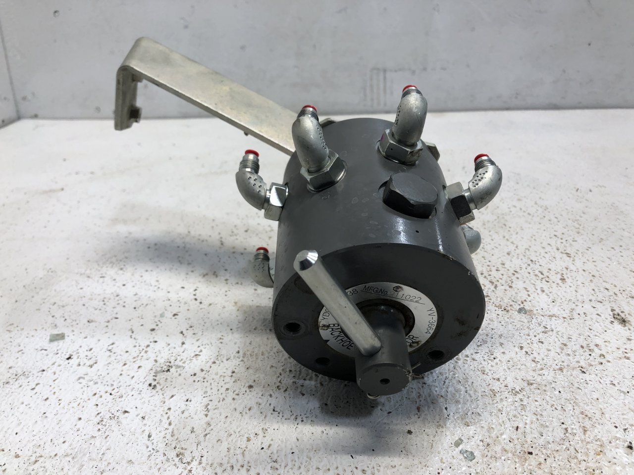 FYD00009538 | John Deere 50G Hydraulic Valve for Sale