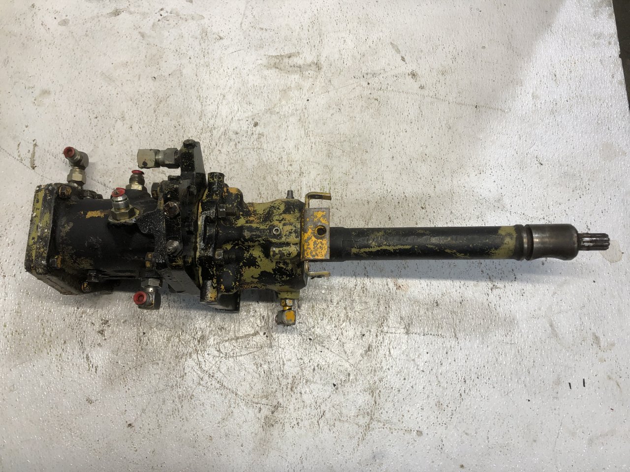 AR47290 | John Deere 544B Hydraulic Valve for Sale