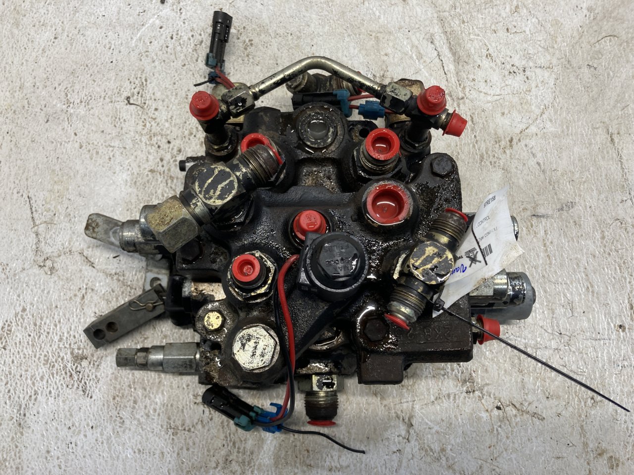 6589118 | Bobcat 763 Hydraulic Valve for Sale