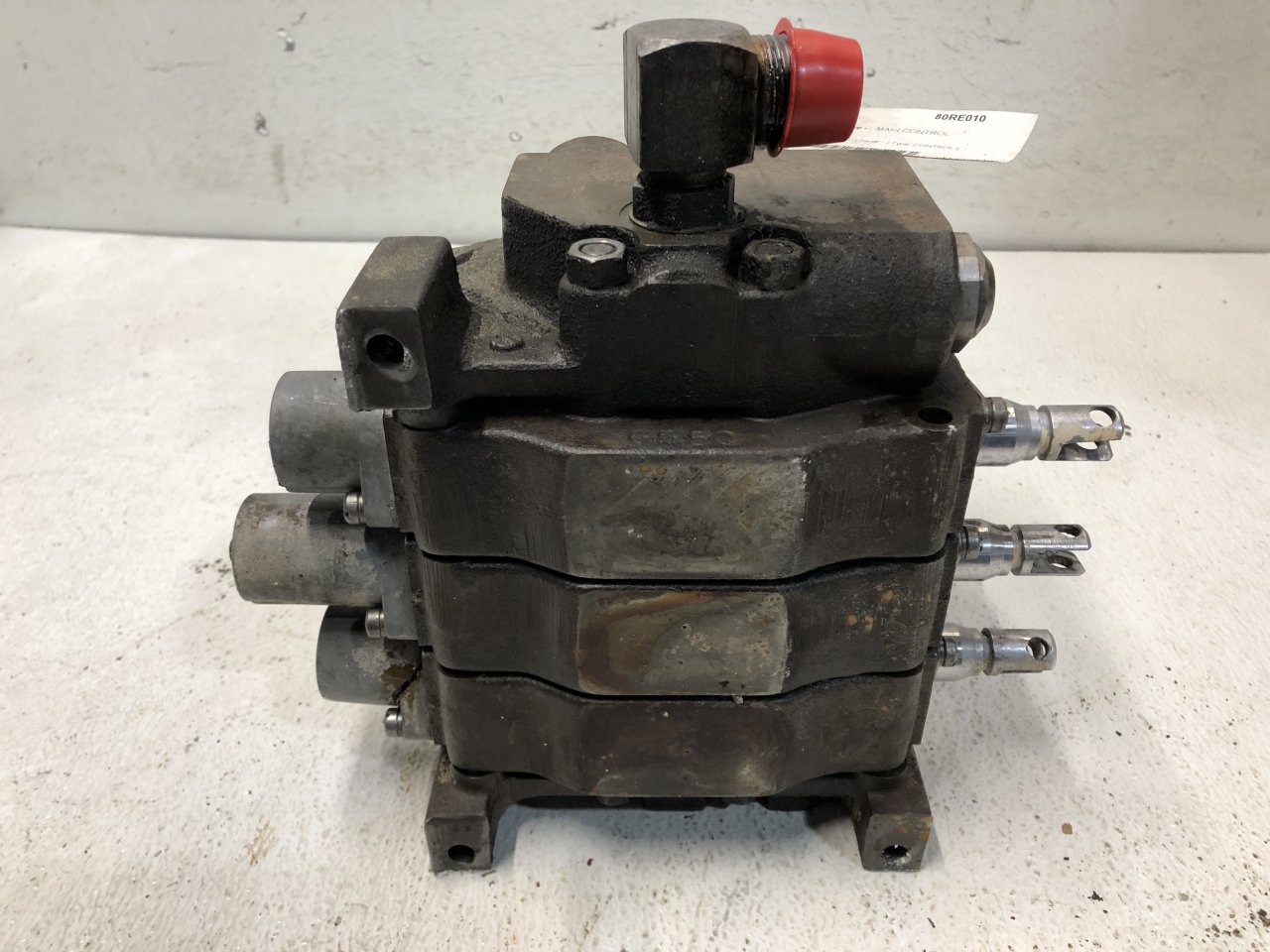 6658670 | Bobcat 825 Hydraulic Valve for Sale