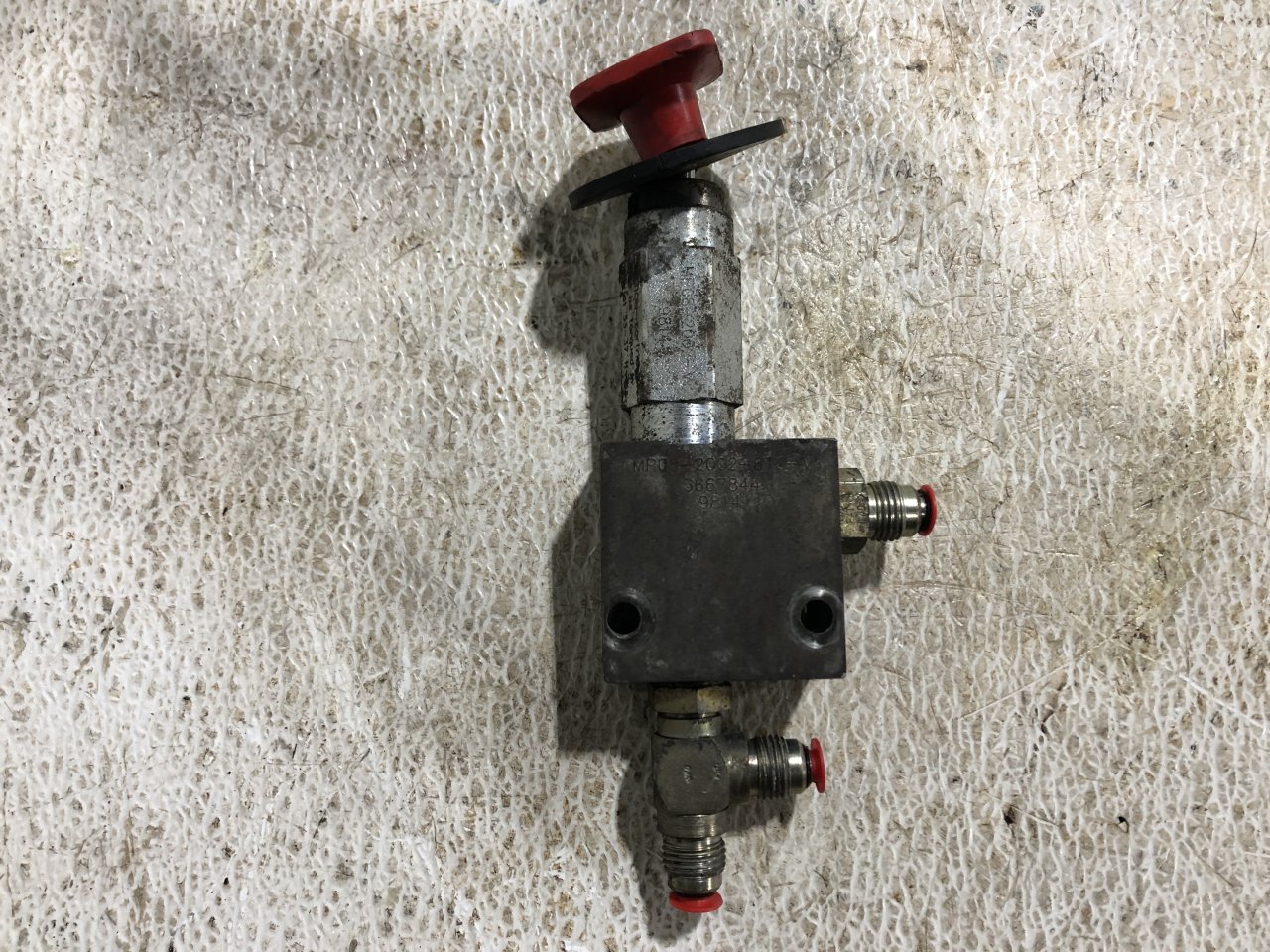 6667844 | Bobcat 863 Hydraulic Valve for Sale