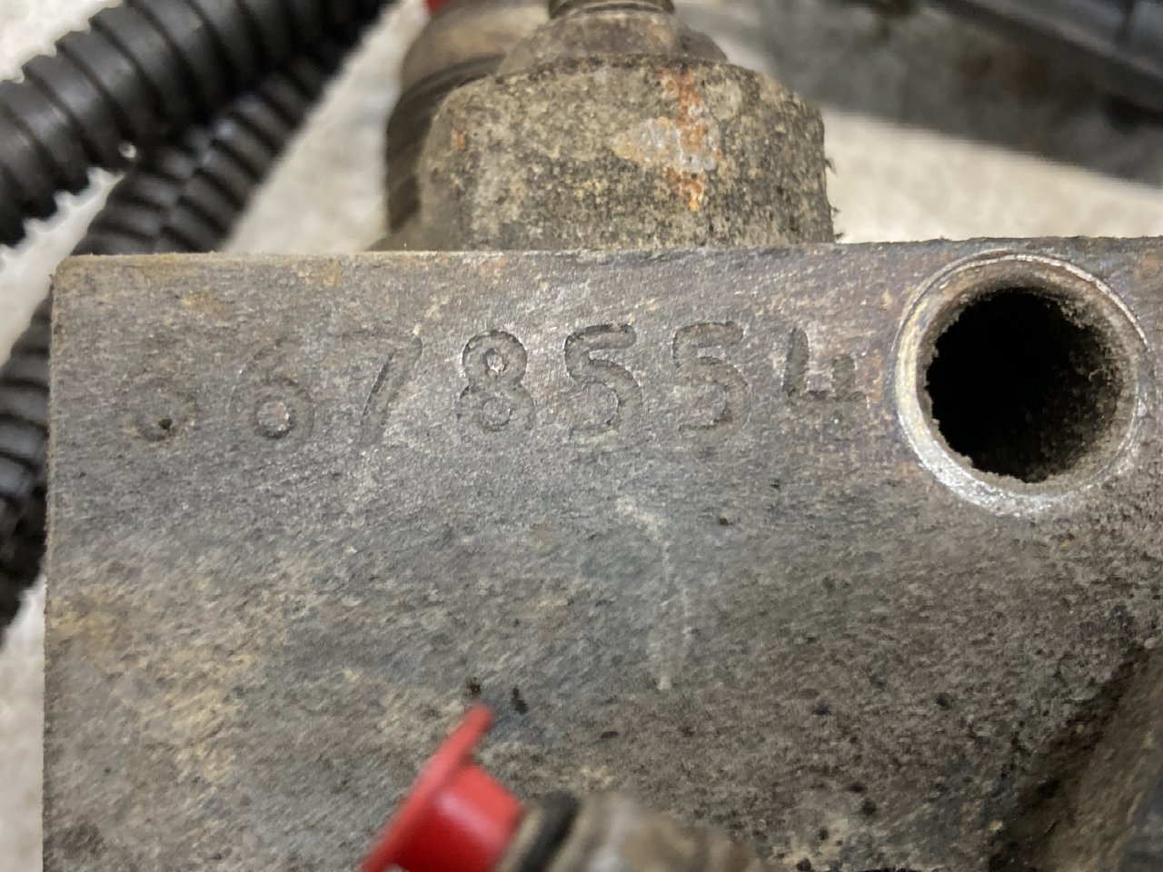 6678554 | Bobcat 873 Hydraulic Valve for Sale