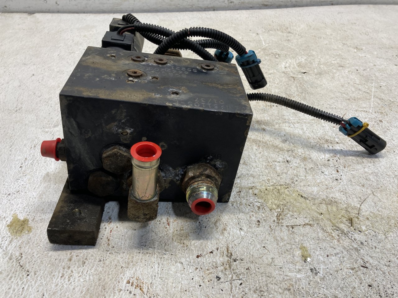 6669203 | Bobcat 873 Hydraulic Valve for Sale