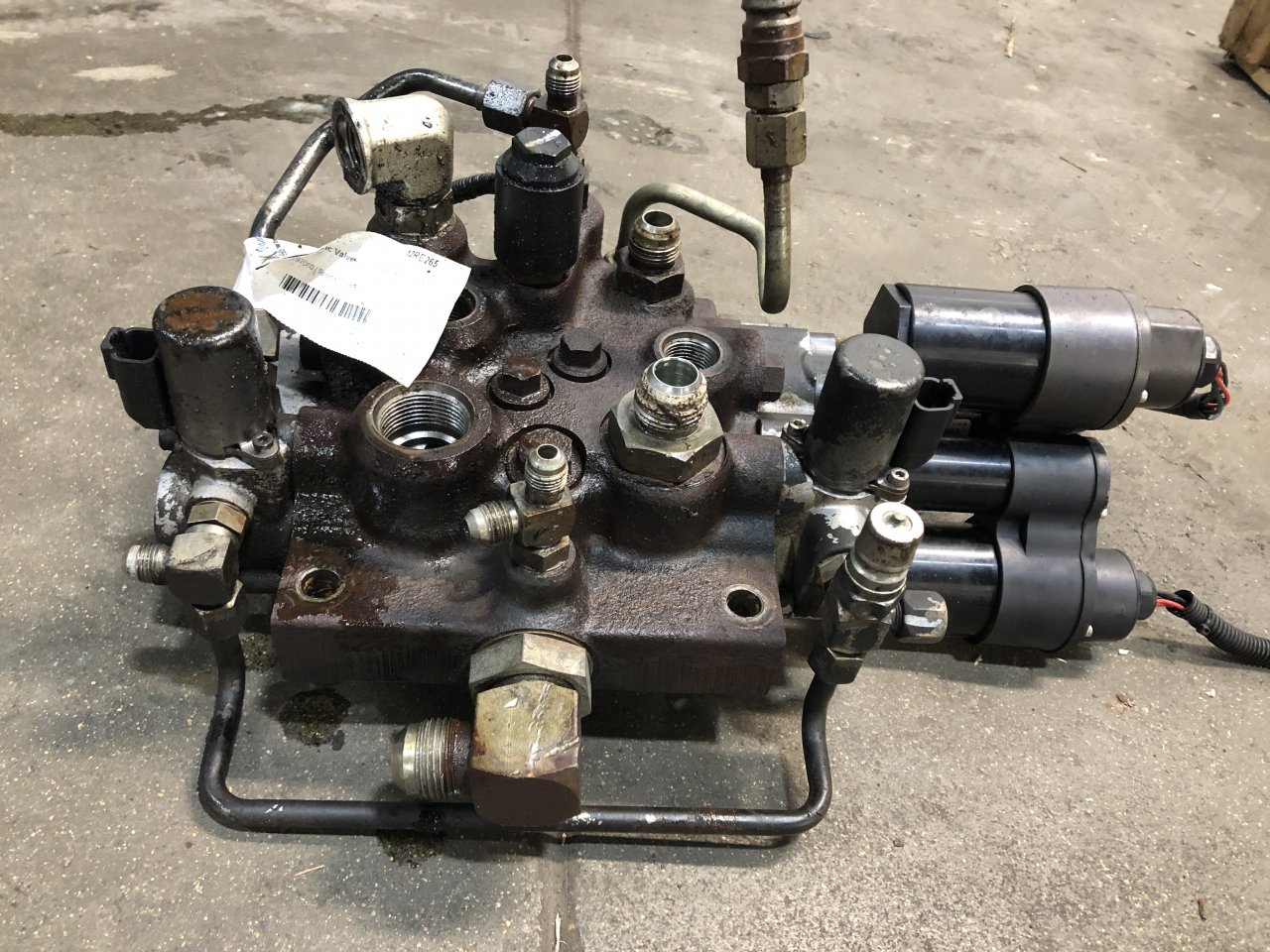 7297080 | Bobcat S770 Hydraulic Valve for Sale