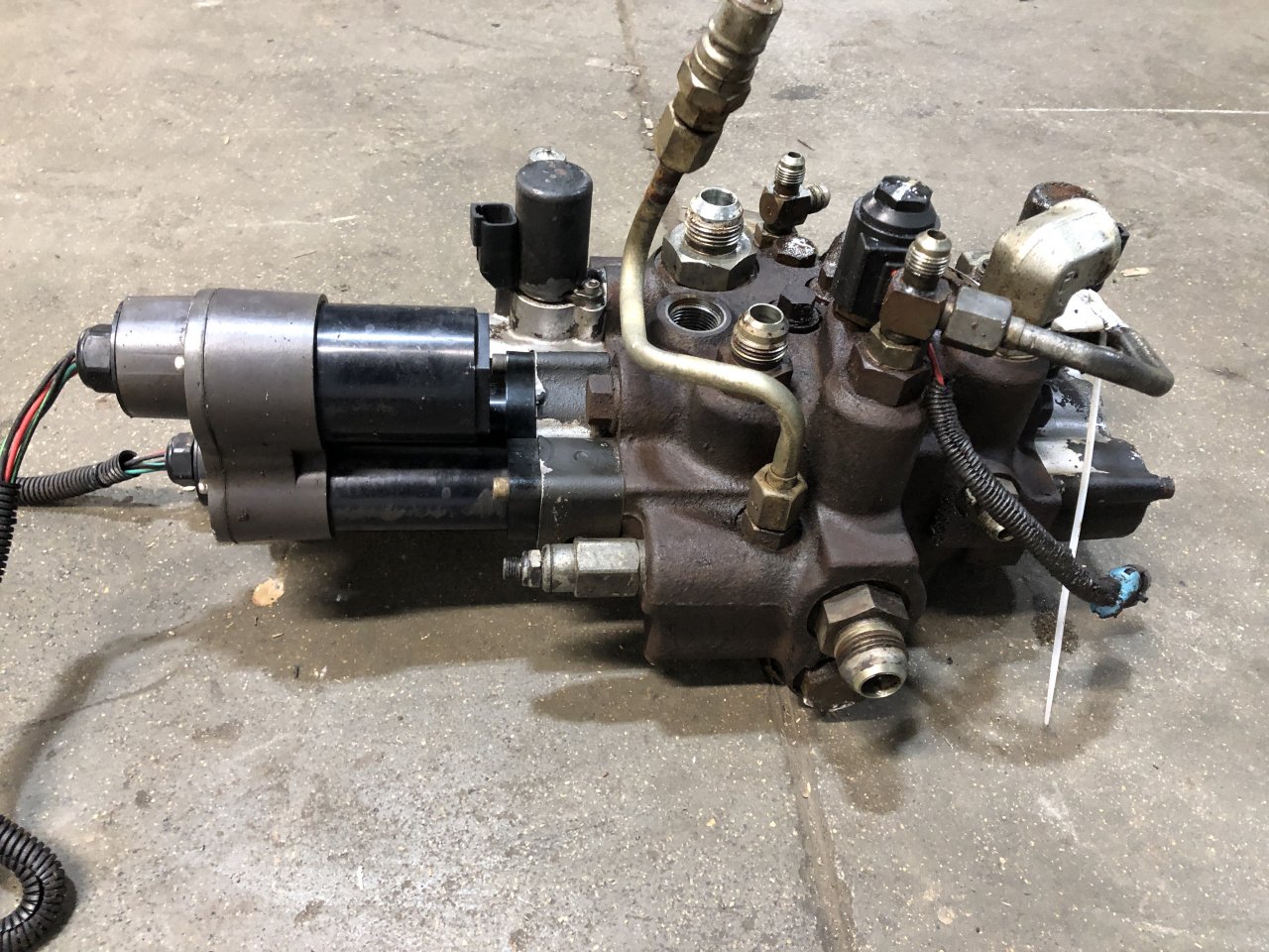 7297080 | Bobcat S770 Hydraulic Valve for Sale