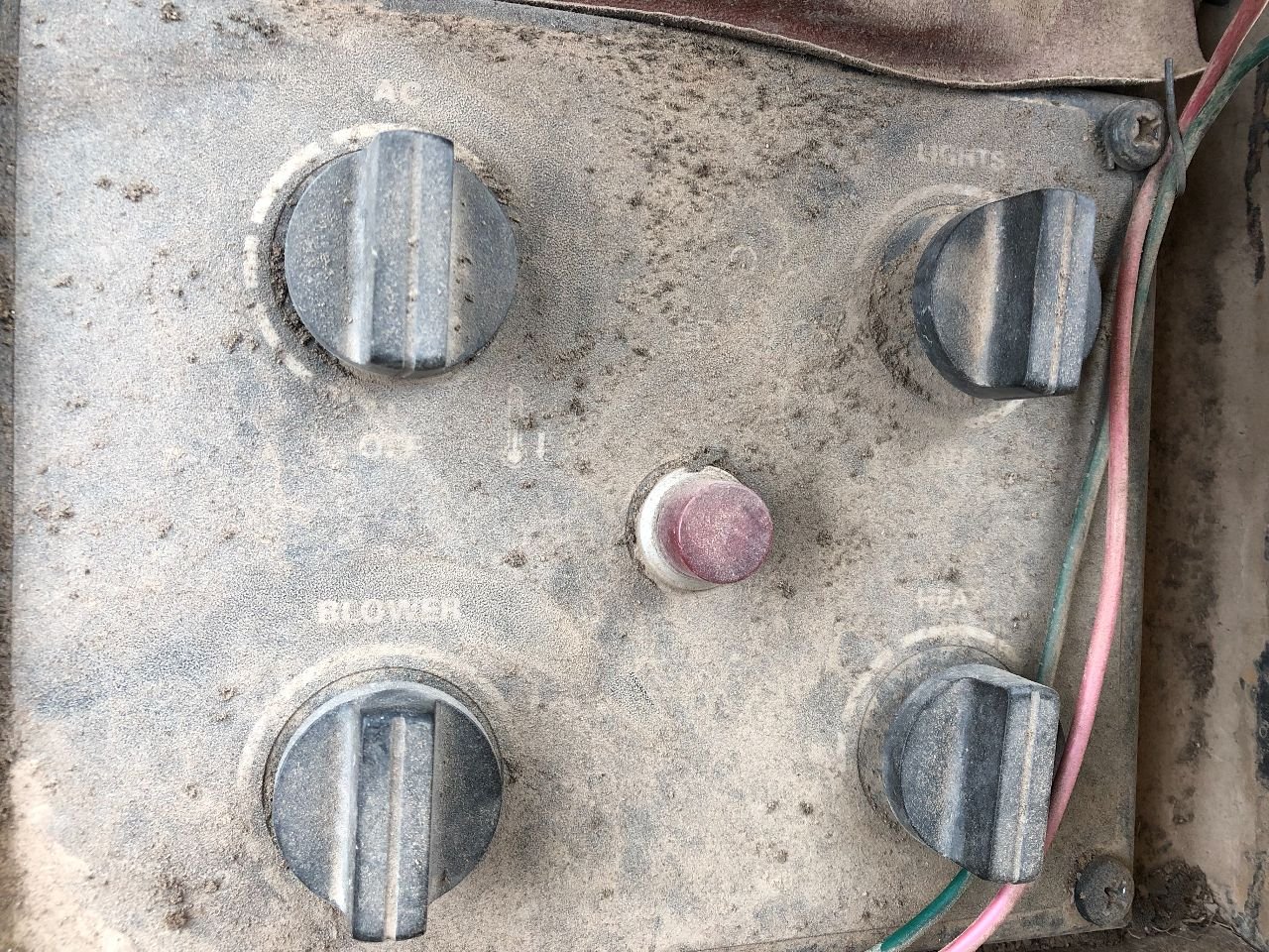 1970047C3 | Case 62-1 Instrument Cluster for Sale