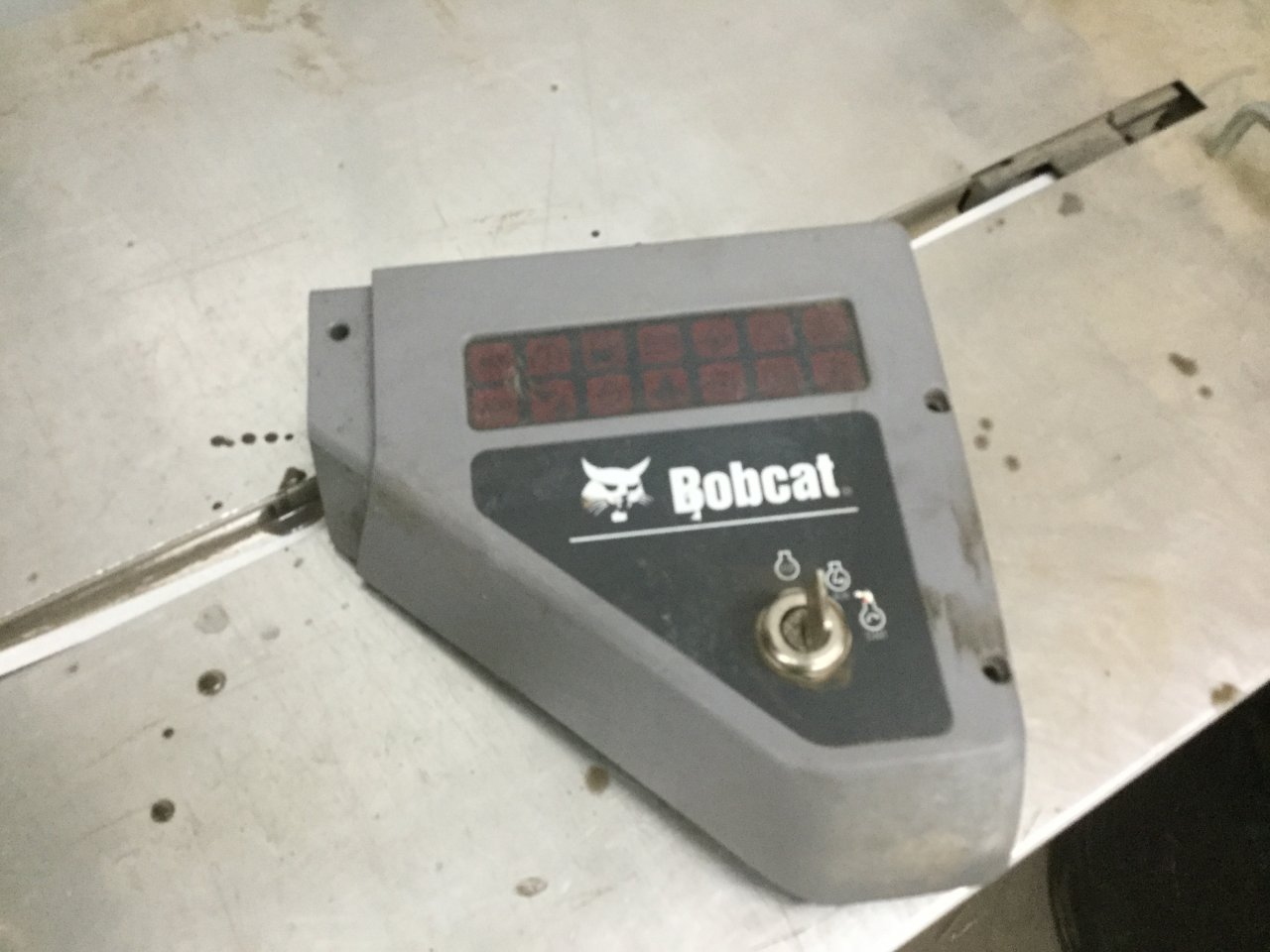 6688404 | Bobcat S185 Dash Panel for Sale