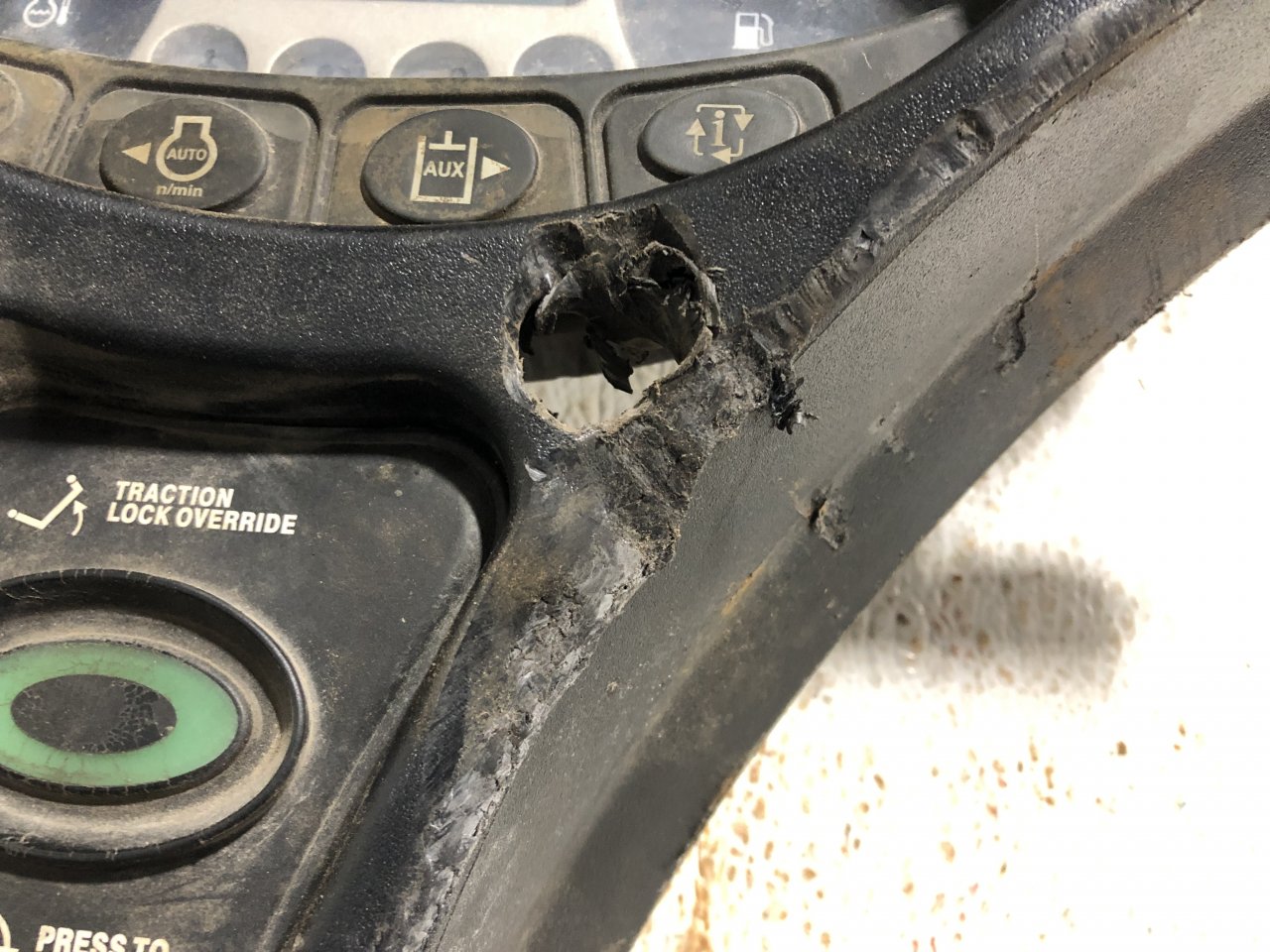 7022670 | Bobcat S770 Instrument Cluster for Sale