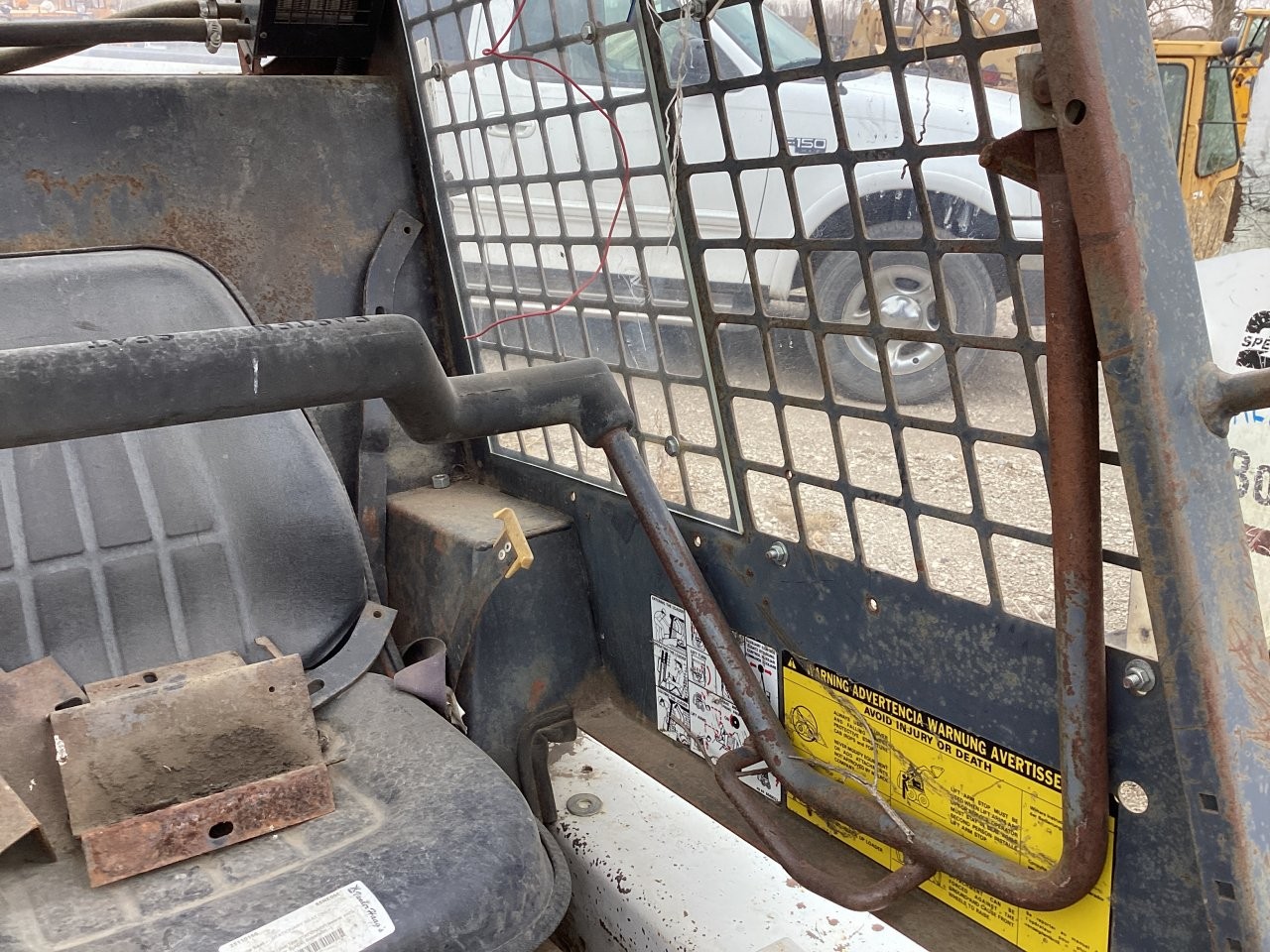 6716778 | Bobcat 742 EQUIP LAP/SAFETY BAR for Sale