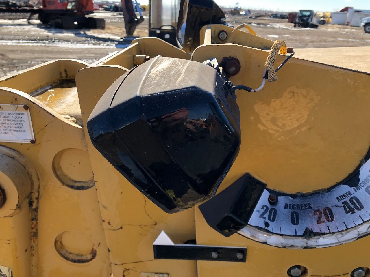 163-9266 | CAT TH83 Lighting, Misc. for Sale