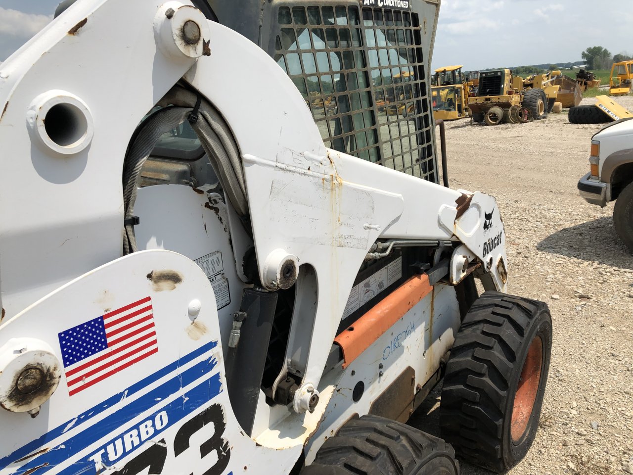 7114257 | Bobcat 773 Loader Arm for Sale