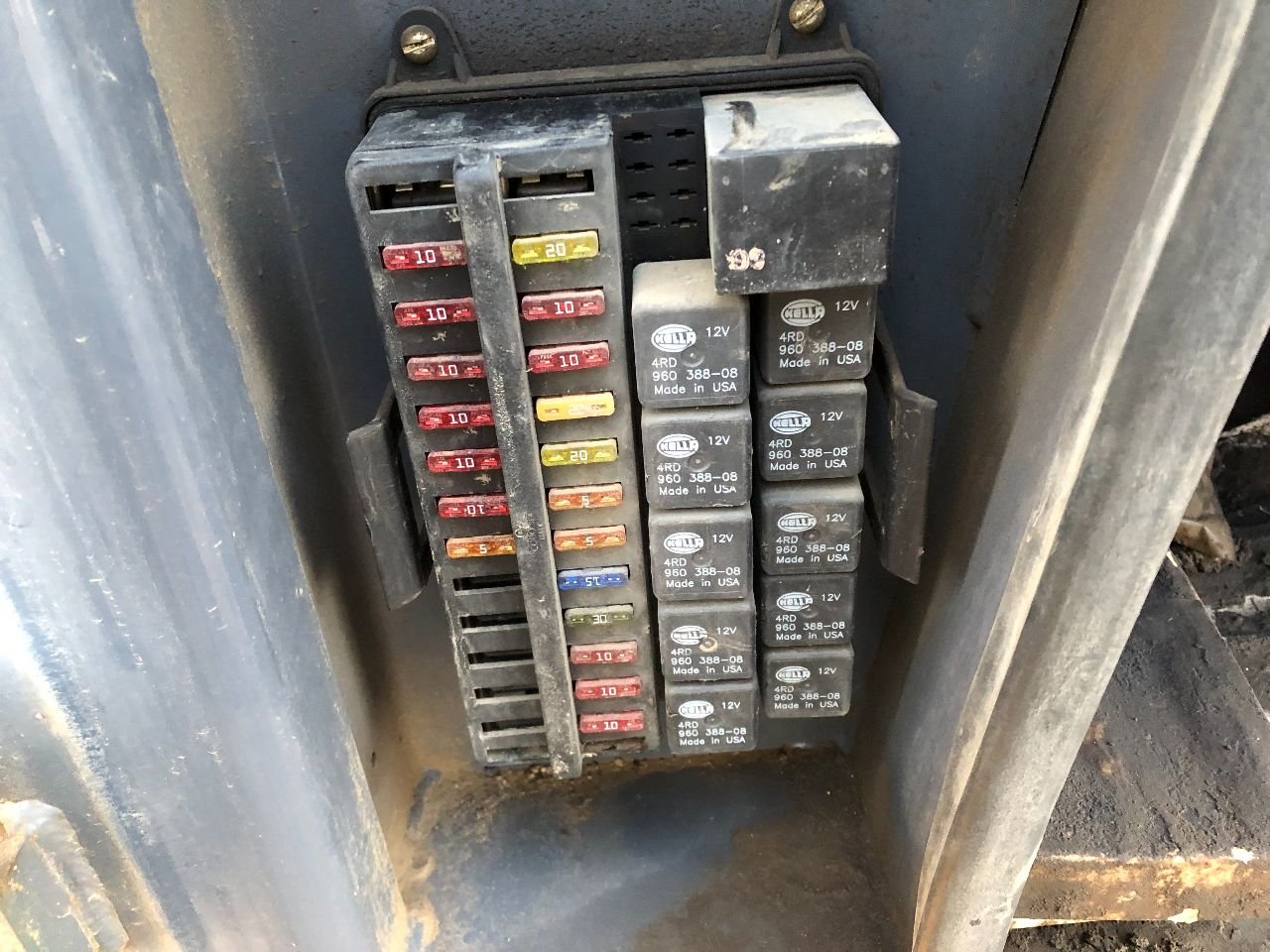 L69137 | Gehl DL10H55 Misc. Parts for Sale