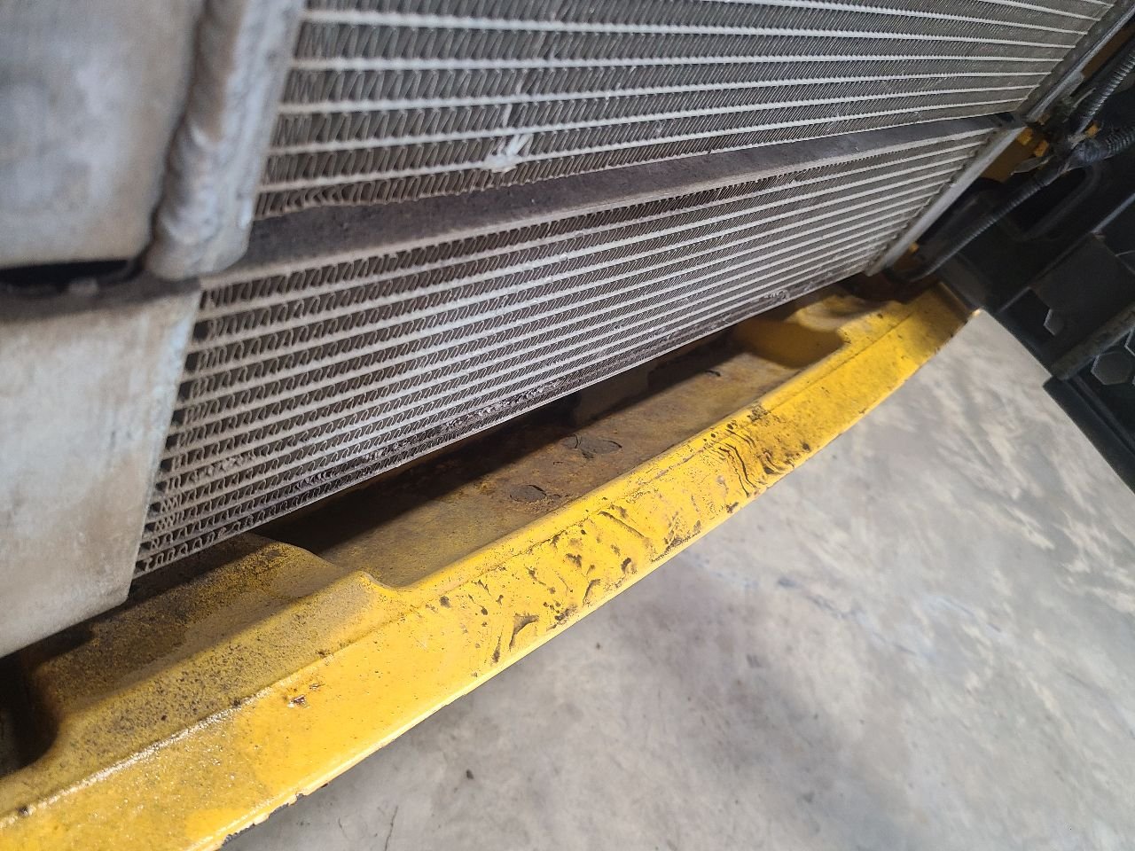 84499497 | New Holland L225 Oil Cooler for Sale