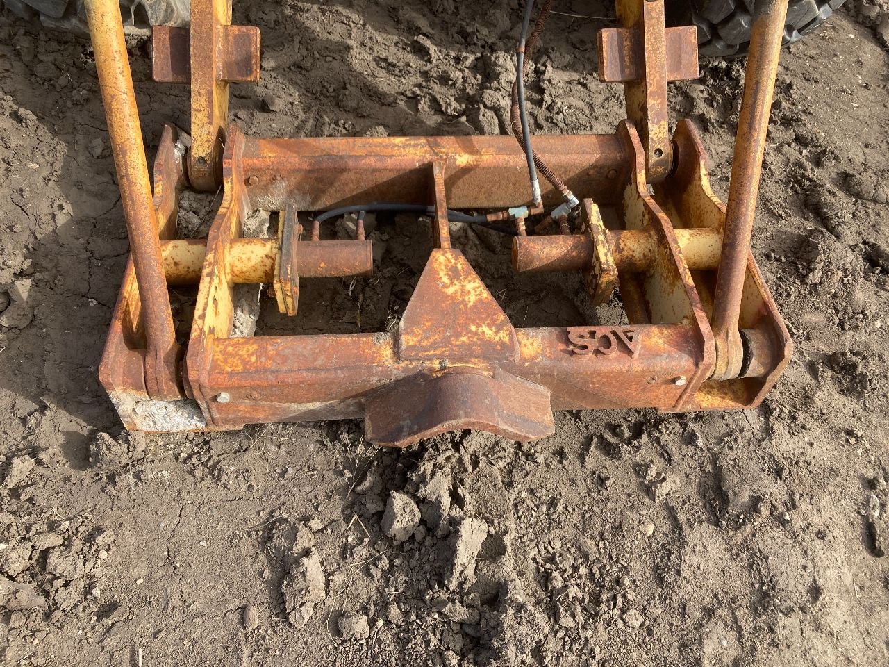 CAT 930 Quick Coupler for Sale