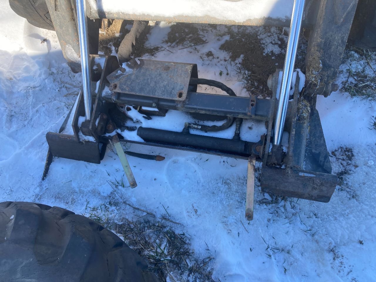 86633259 | New Holland L175 Quick Coupler for Sale