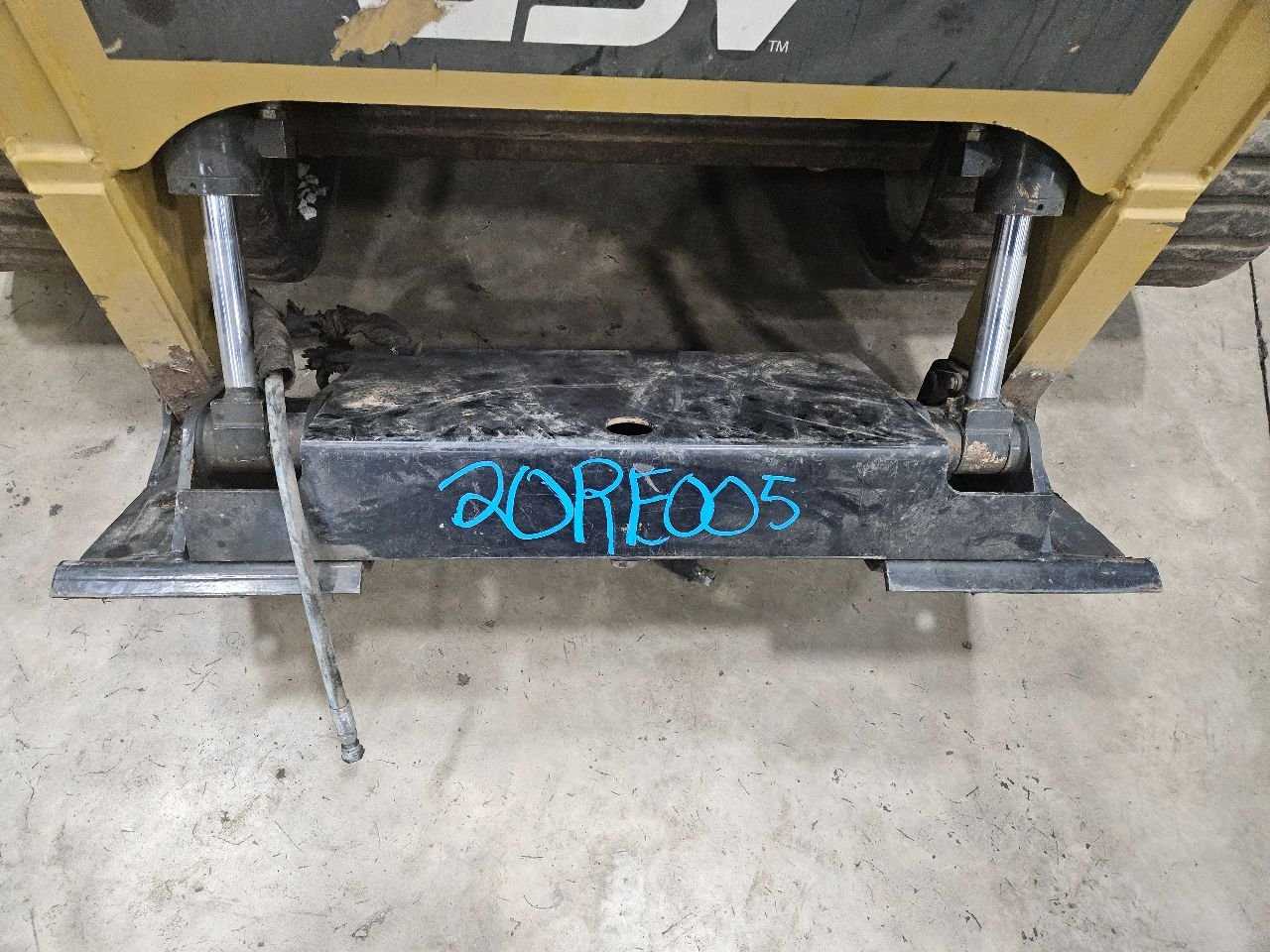 2075-050-BLK | ASV RT120 Quick Coupler for Sale