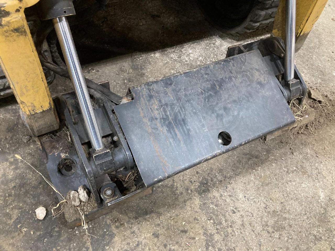 2075-050 | ASV RT120F Quick Coupler for Sale